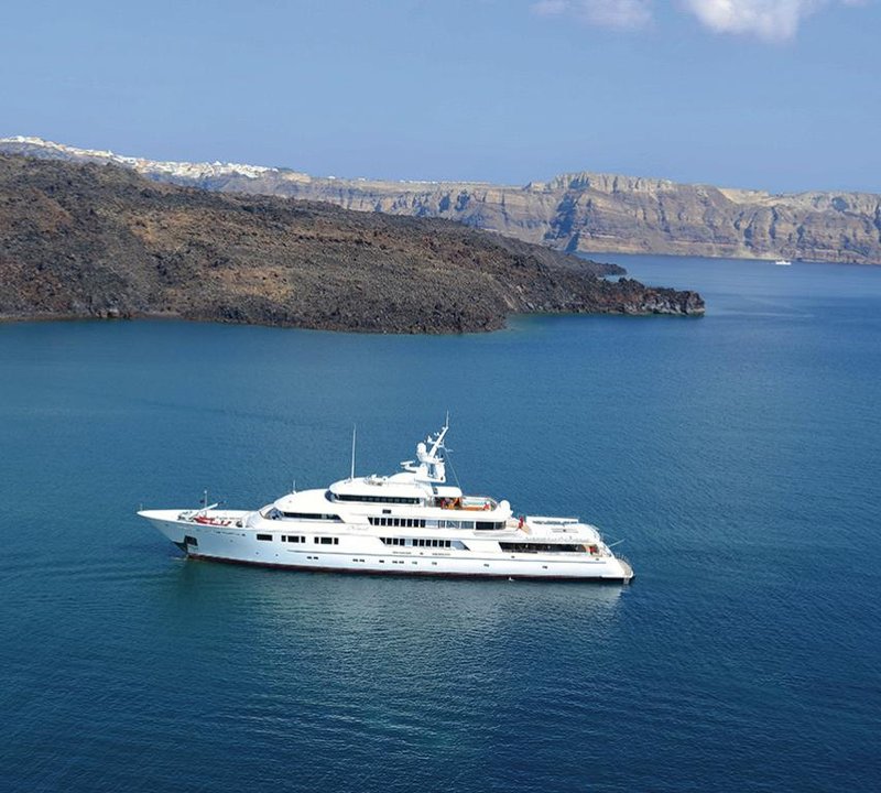 Sam Sorgiovanni Image Gallery – Luxury Yacht Browser | by CHARTERWORLD ...